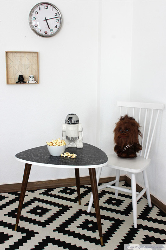 Aufgemöbelt: Tisch mit Star-Wars-Muster (freebie) | dekotopia