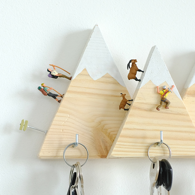 Schlüsselbrett selber machen mit Modellfiguren - dekotopia | dekotopia