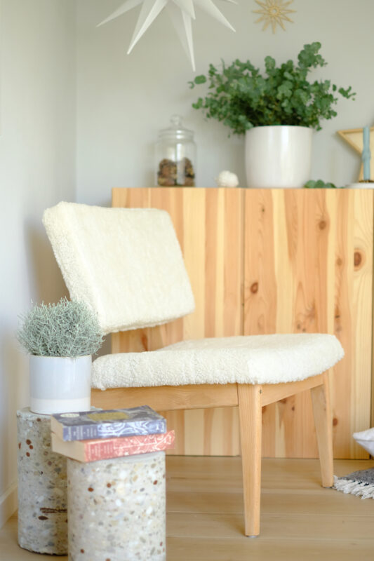 DIYnachten Türchen 1: Sessel mit Teddyfell beziehen | dekotopia